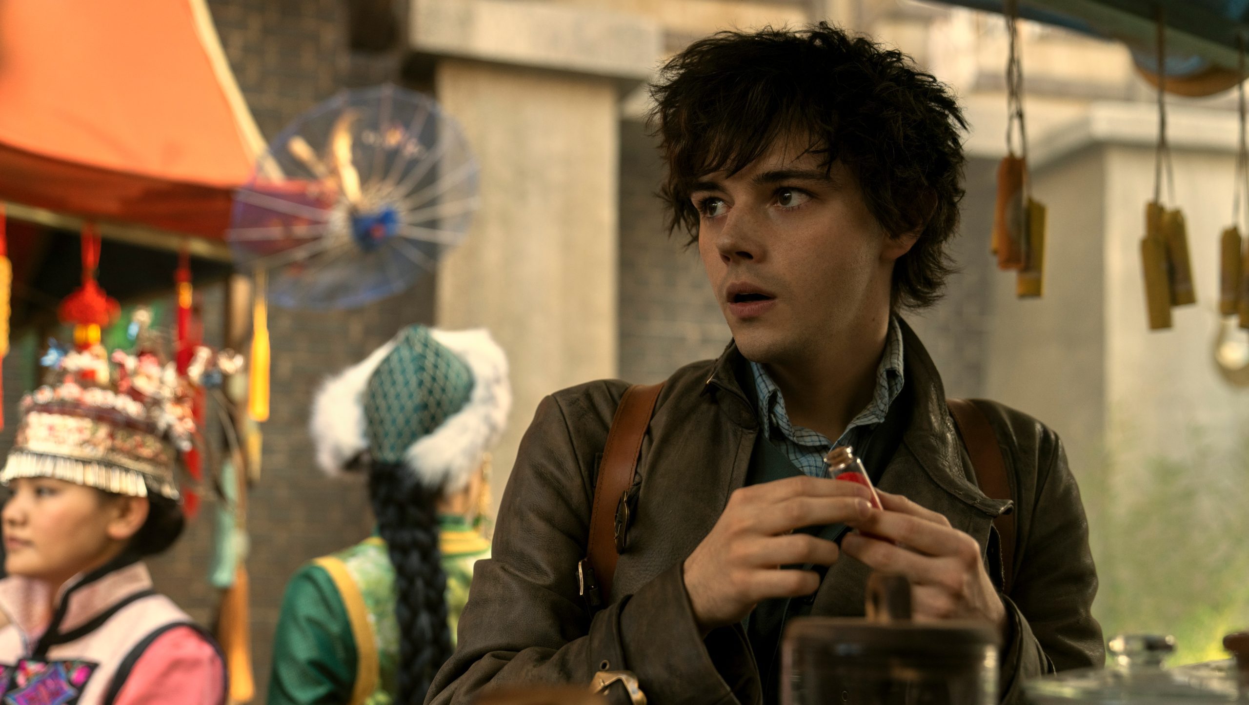 Get To Know 'Shadow & Bone' Star Jack Wolfe! - That Hashtag Show