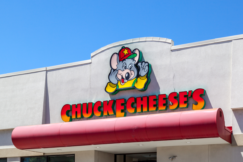 Chuck E. Cheese In Northridge, CA Will Bring Back The Animatronic Band