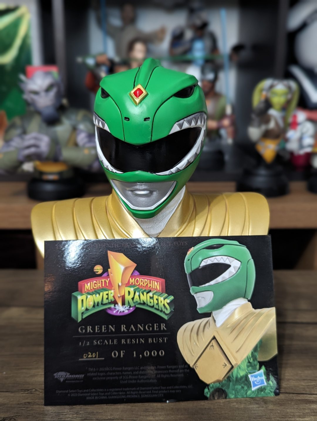 MMPR Green Ranger Legends In 3D Bust From Diamond Select Toys [Review ...