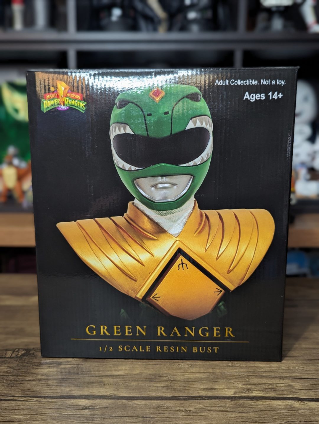 MMPR Green Ranger Legends In 3D Bust From Diamond Select Toys [Review ...