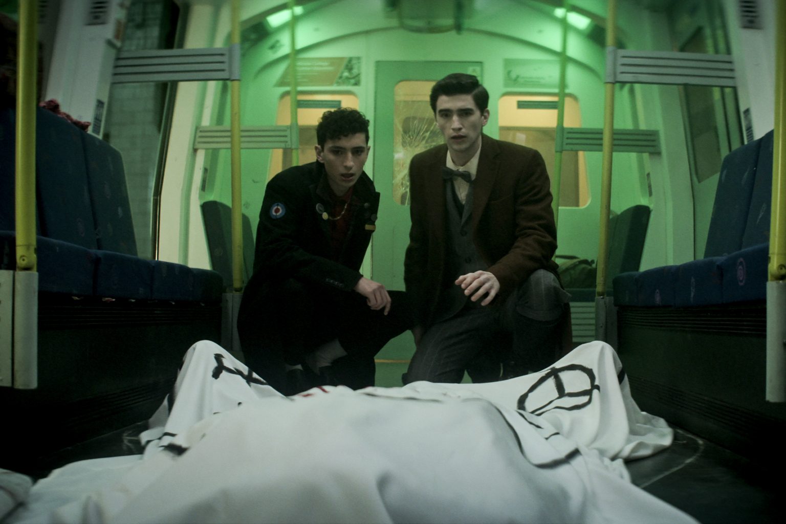 Dead Boy Detectives: Superb Supernatural Fun! [Review] - That Hashtag Show