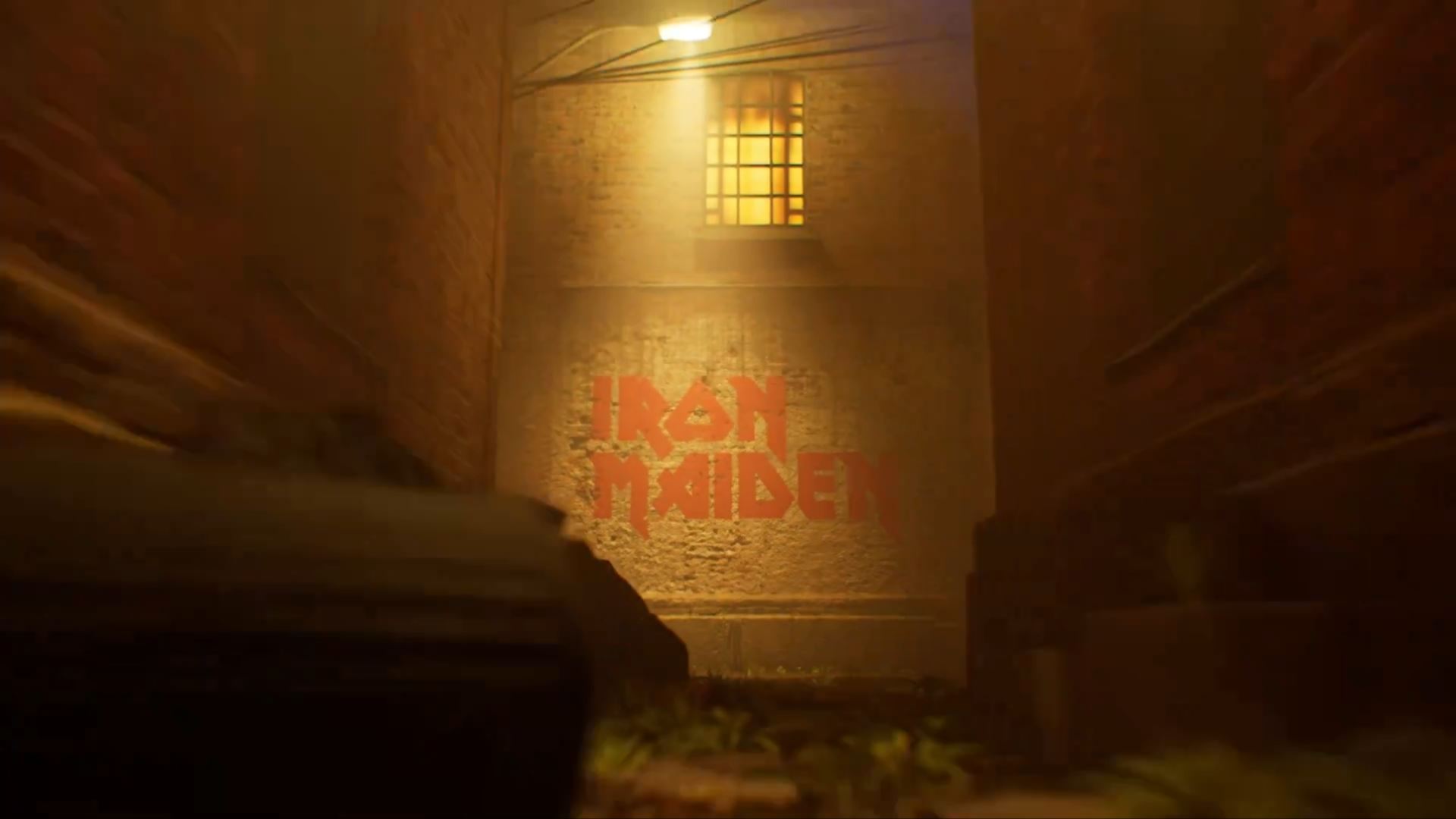 Iron Maiden Encourages Fans Not To Ruin The Show With Cell Phones On ...